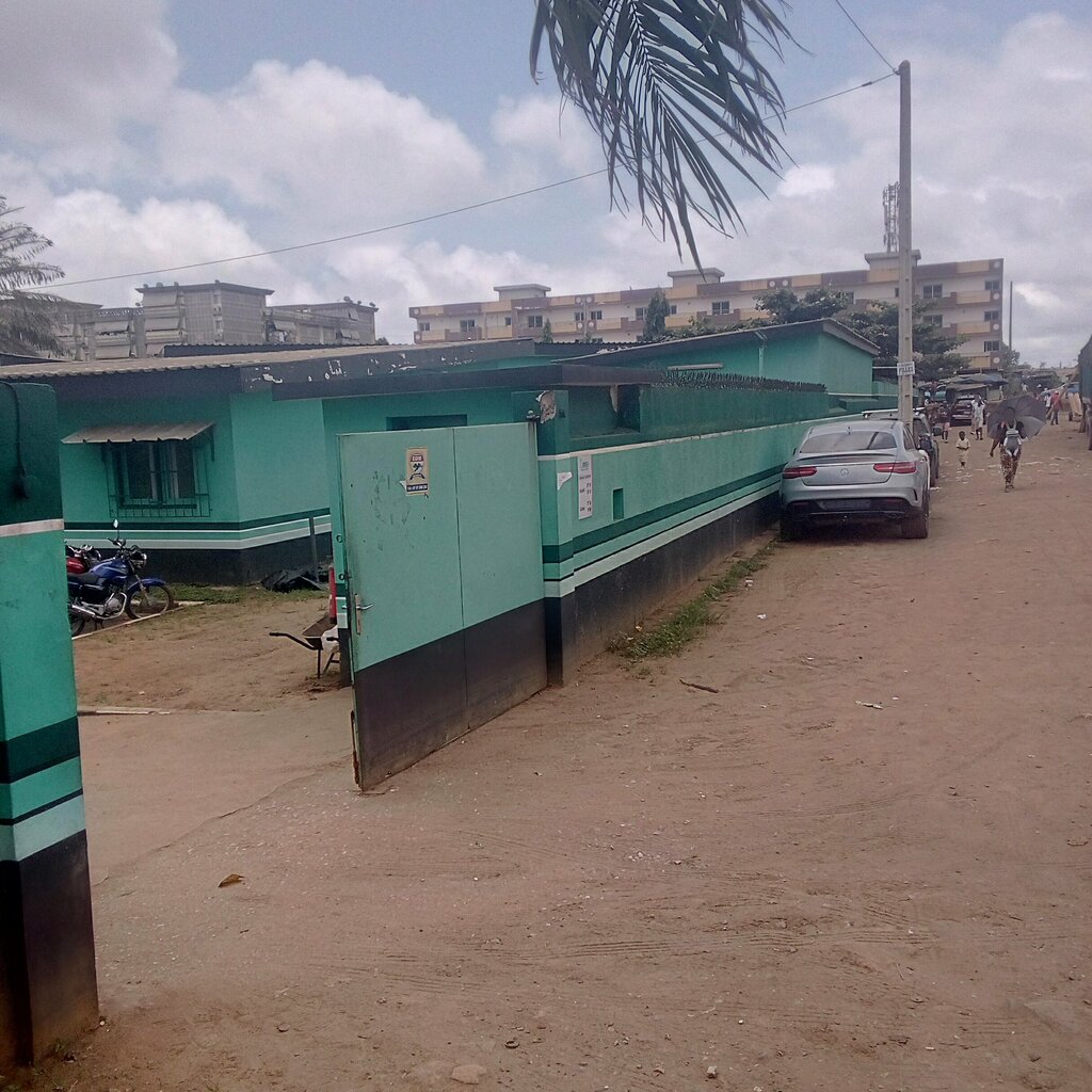 Su satışı Water Development Company in Côte d'Ivoire, Abican, foto