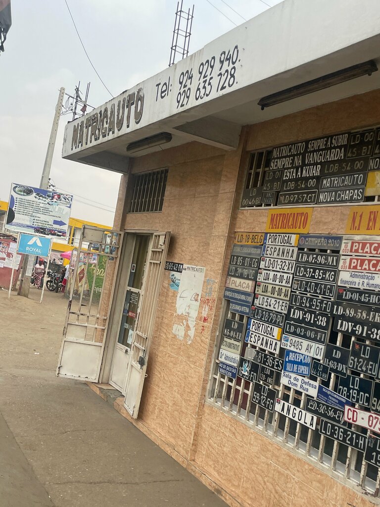 Plaka üretimi Matricauto, Loanda, foto