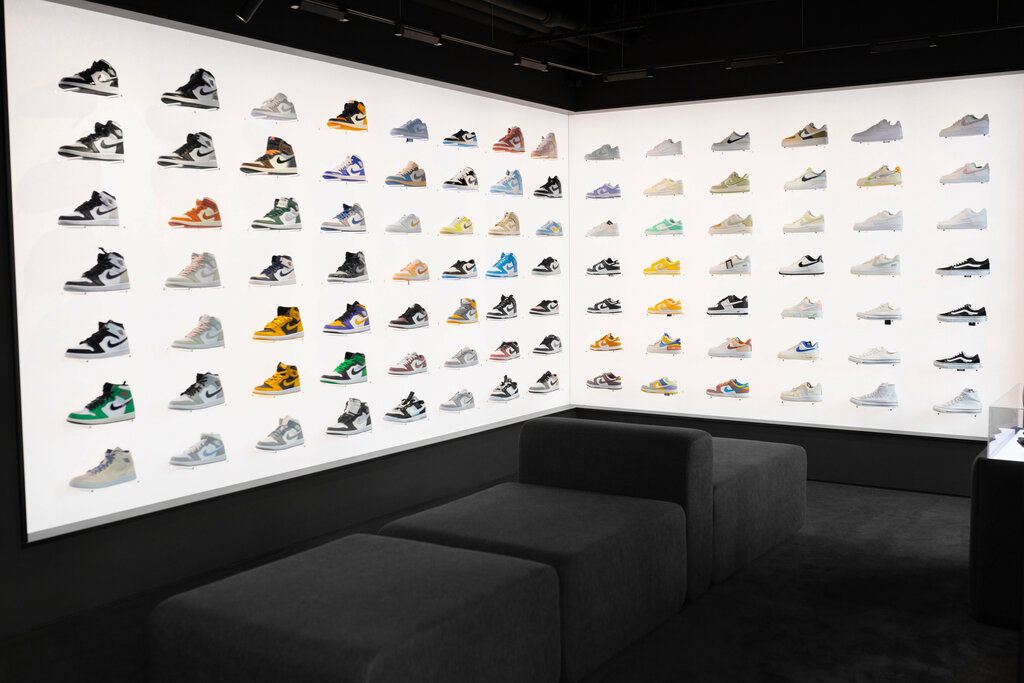 Spor giyim ve ayakkabı 23 Sneaker Store, Saint‑Petersburg, foto