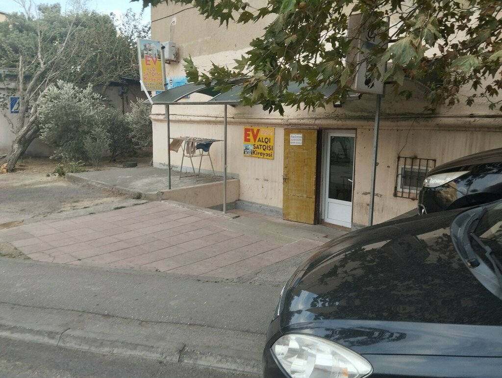 Satış ofisi Ev Alqı-Satqısı, Bakü, foto