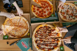 Papa Johns (Marksa Avenue No:130), pizzacılar  Obninsk'ten