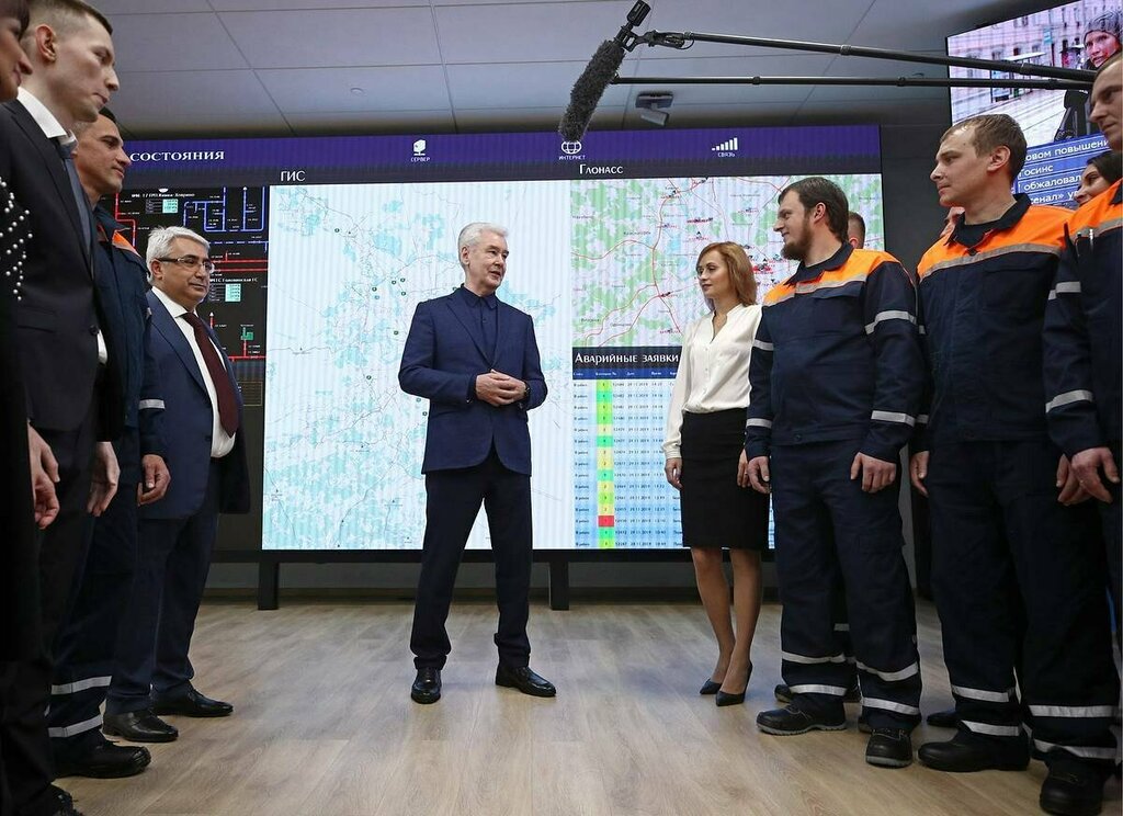 Projektörler AxeTech, Moskova, foto