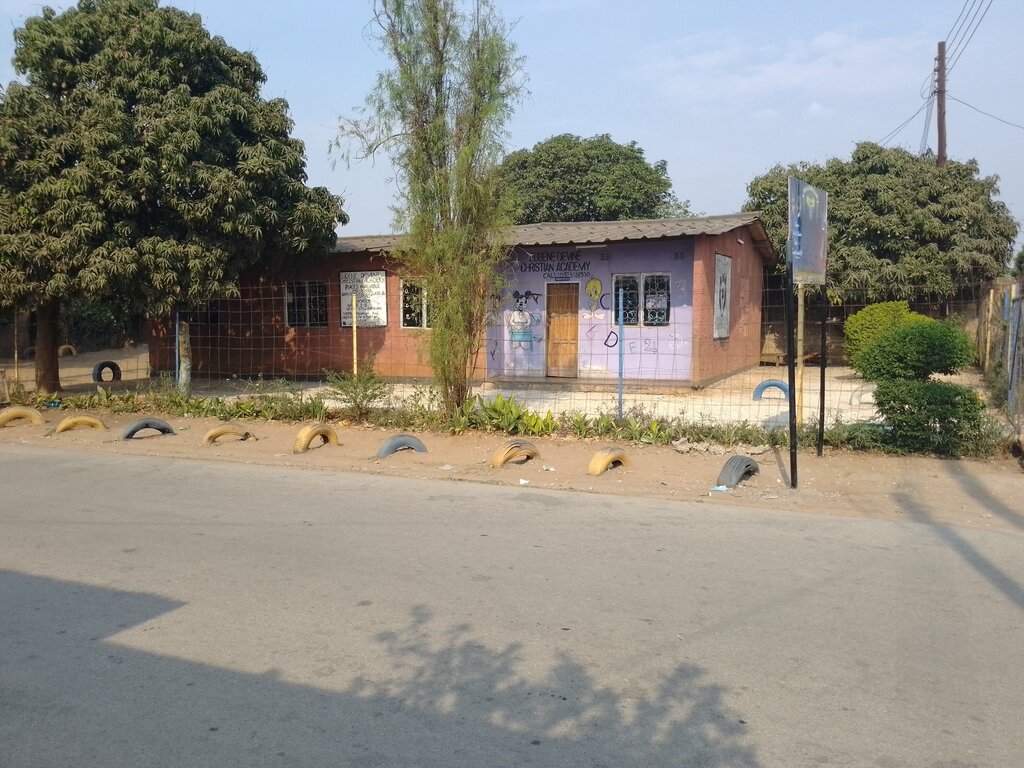 i̇lkokul Eugene Devine Christian Academy, Lusaka, foto