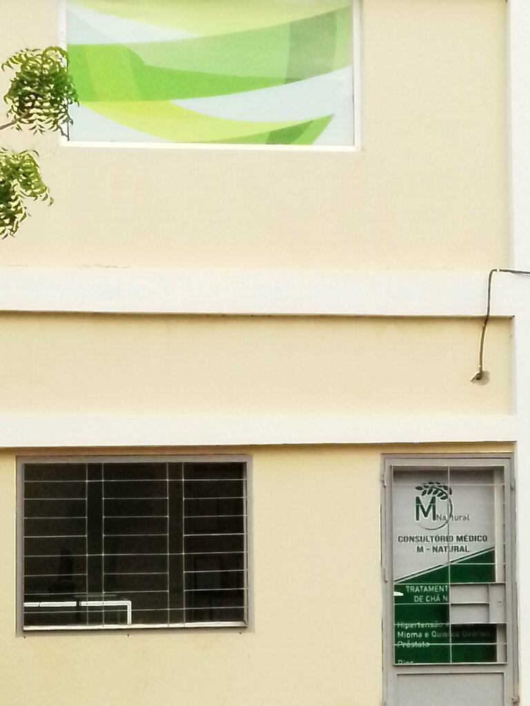 Mini-market Consultório M-Natural, Loanda, foto