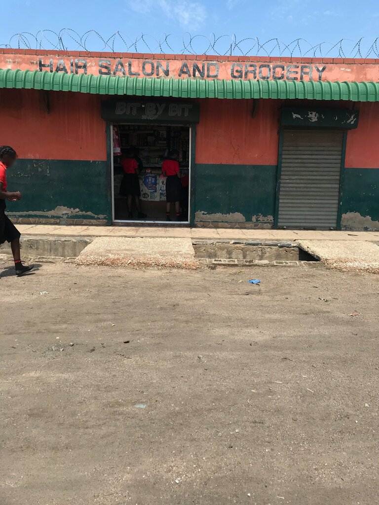 Kuaförler Days Hair Salon, Lusaka, foto
