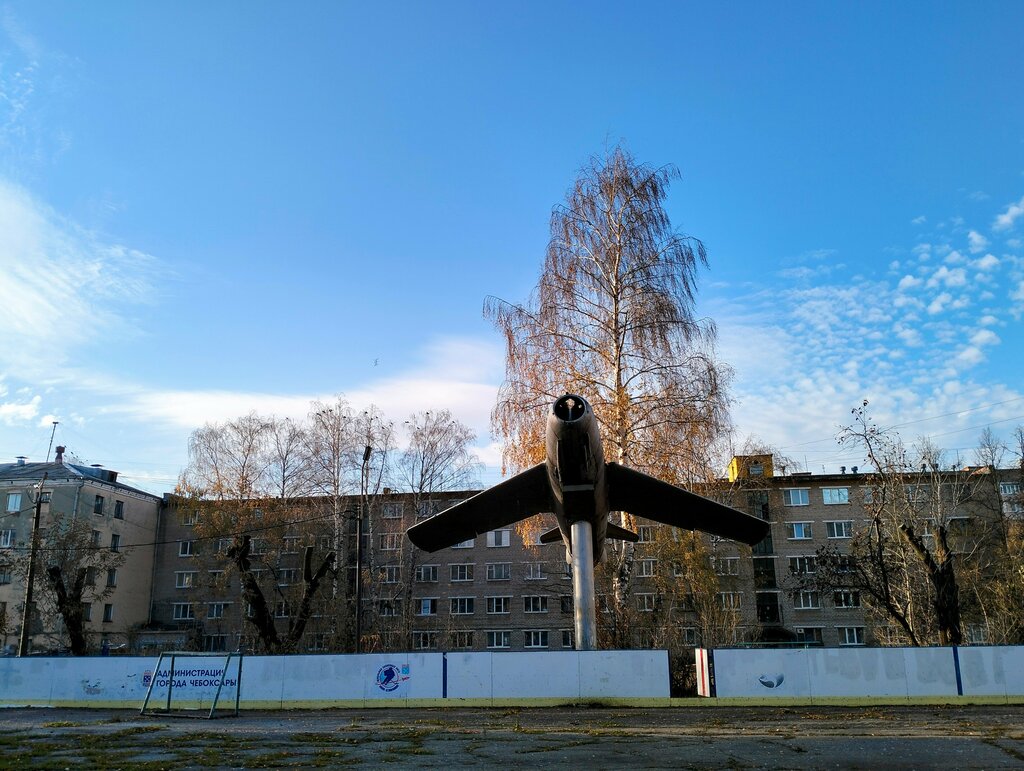 Teknoloji anıtı Истребитель МиГ-15, Cheboksary, foto