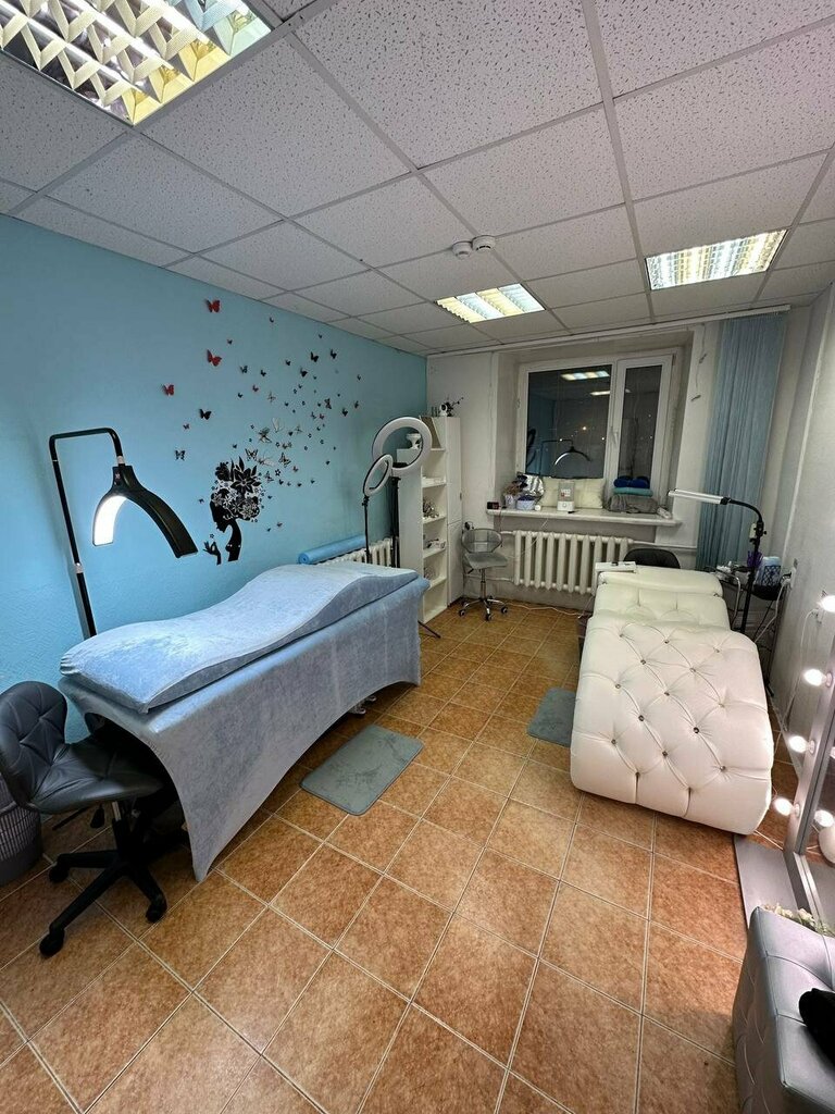 Kaş ve kirpik salonu Resnichka, Novy Urengoy, foto