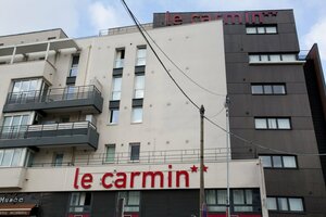 Le Carmin (Avenue Eugène Pelletan No:1, Vitry-sur-Seine), otel