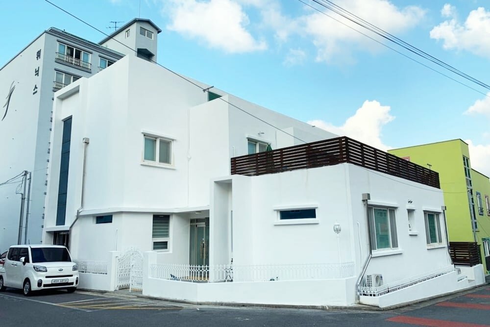 Otel Mir Guesthouse, Chjechju, foto