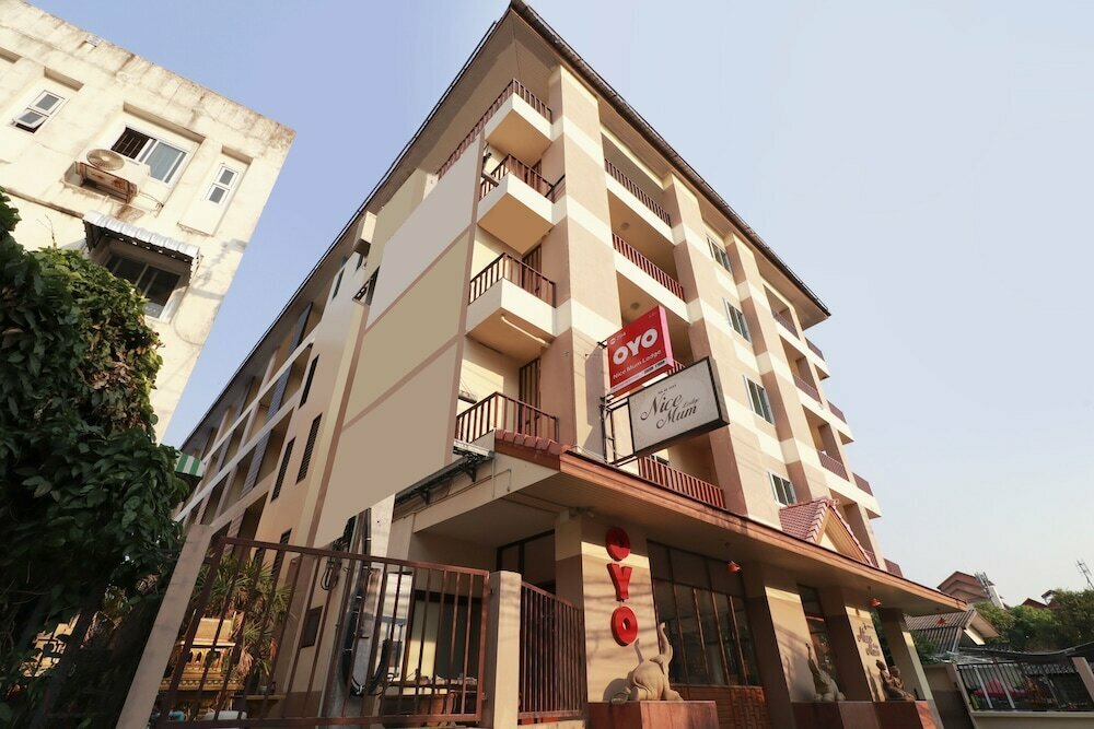 Otel Oyo 794 Nice Mum Lodge, Chiang Mai, foto