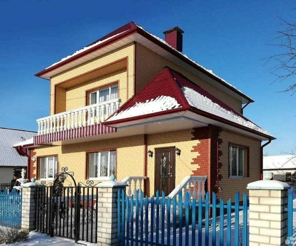 Yapı mağazası Piramida, Astrahan, foto