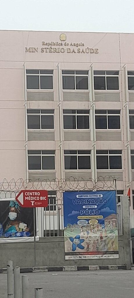 Devlet kurumları ve bakanlıklar Ministério da Saúde, Loanda, foto