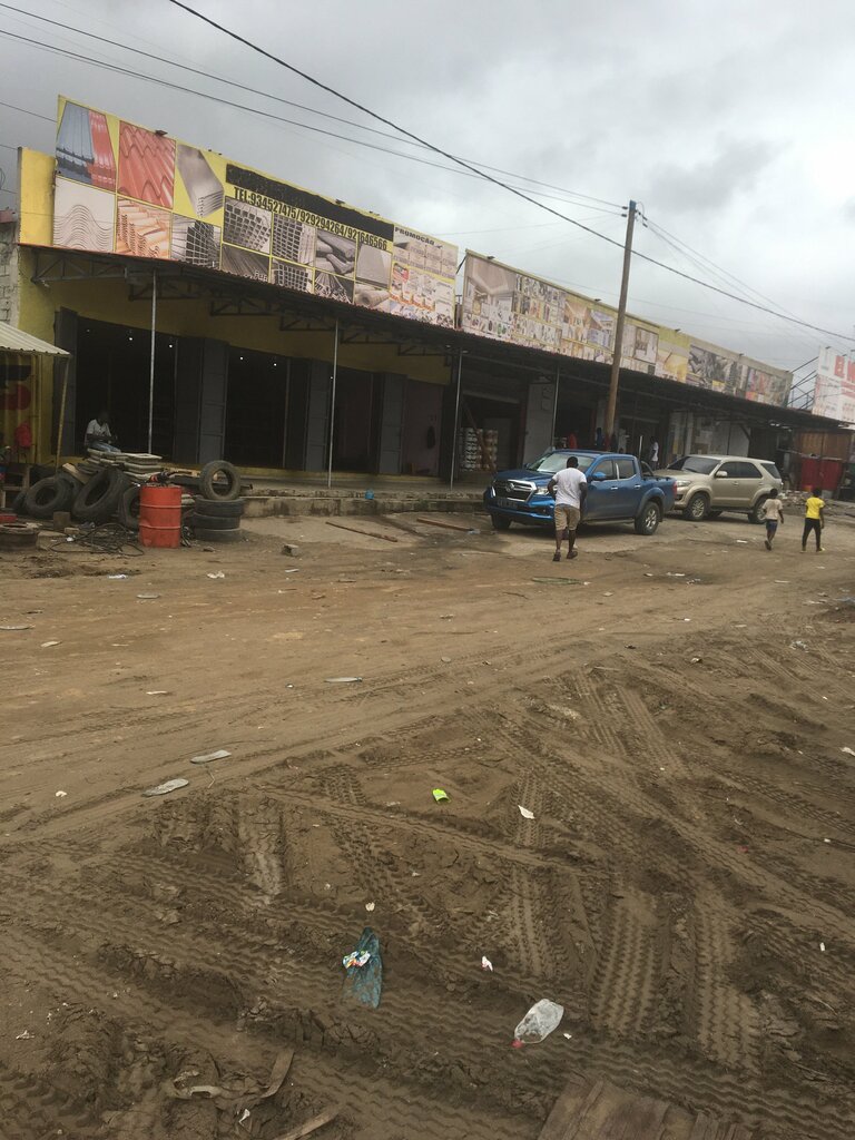 Mini-market Store Exceção, Loanda, foto