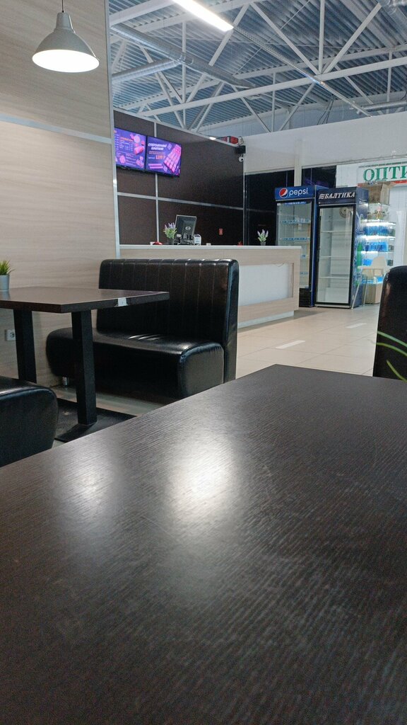 Alışveriş merkezleri Торговый центр Илек, Sol‑İletsk, foto