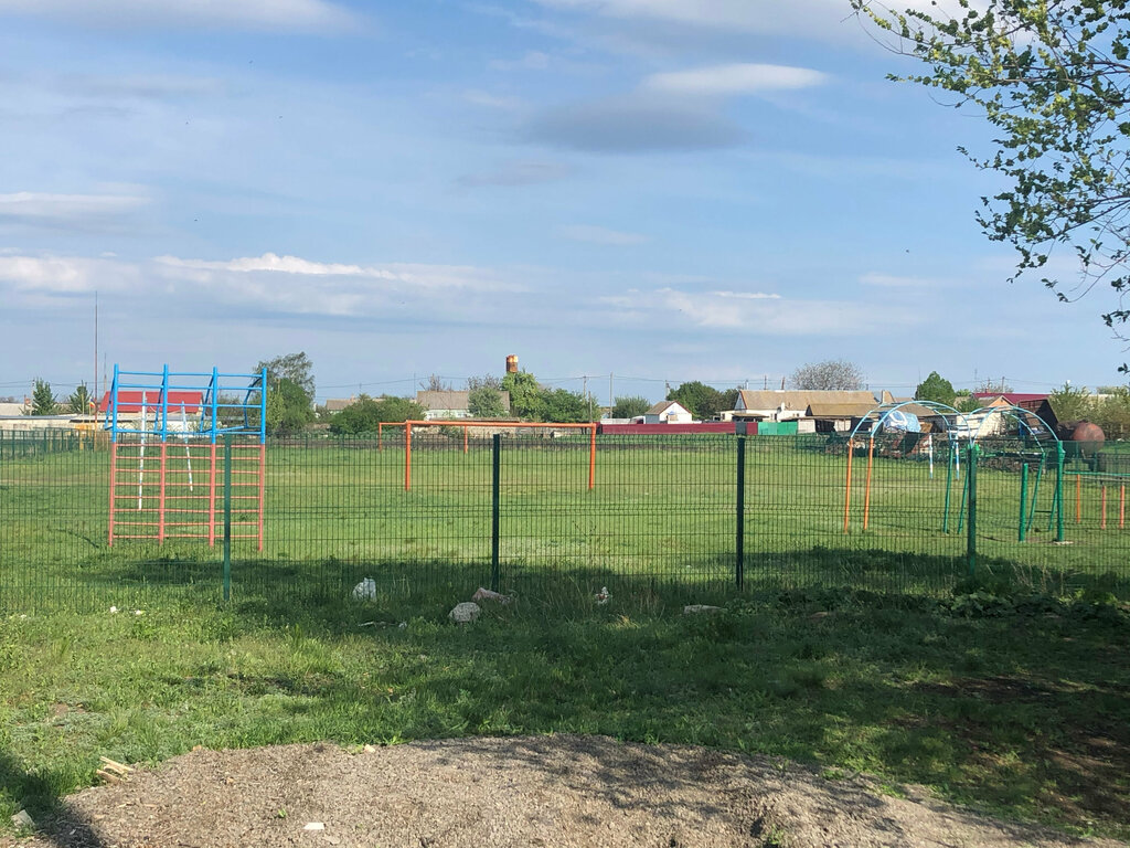 Ortaokul Весеннинская основная общеобразовательная школа, Rostovskaya oblastı, foto