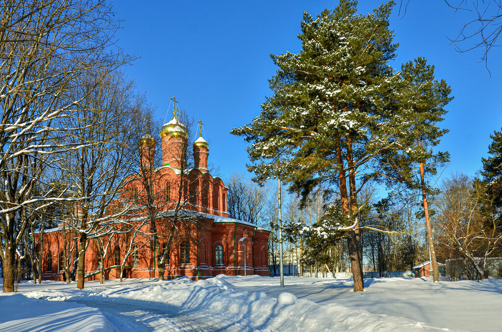 Ortodoks kiliseleri Tserkov Uspeniya Presvyatoy Bogoroditsy V Knyaz-Vladimirskom monastyre, Moskova, foto