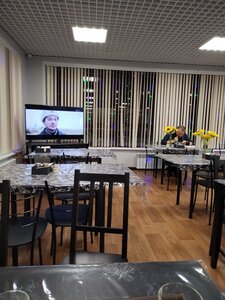 Кафе Хуторок (Kostroma Region, Sharyinskiy rayon, Zeblyakovskoye selskoye poseleniye, territoriya Promyshlennaya Zona, 14), kafe  Kostromskaya oblastından