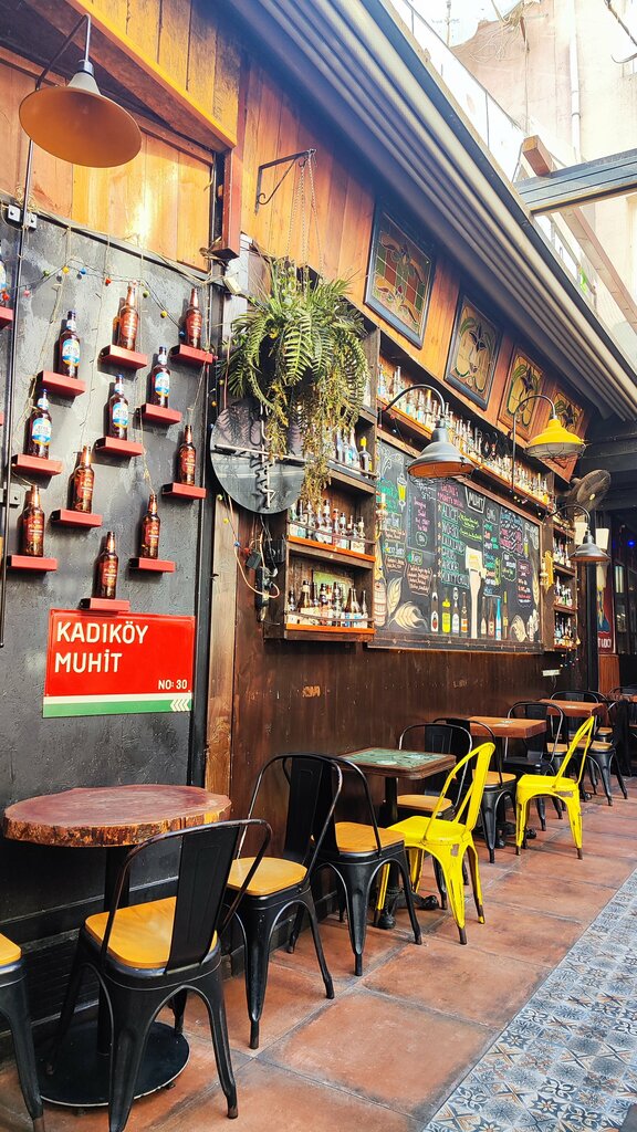 Bar Muhit Kadıköy, İstanbul, foto