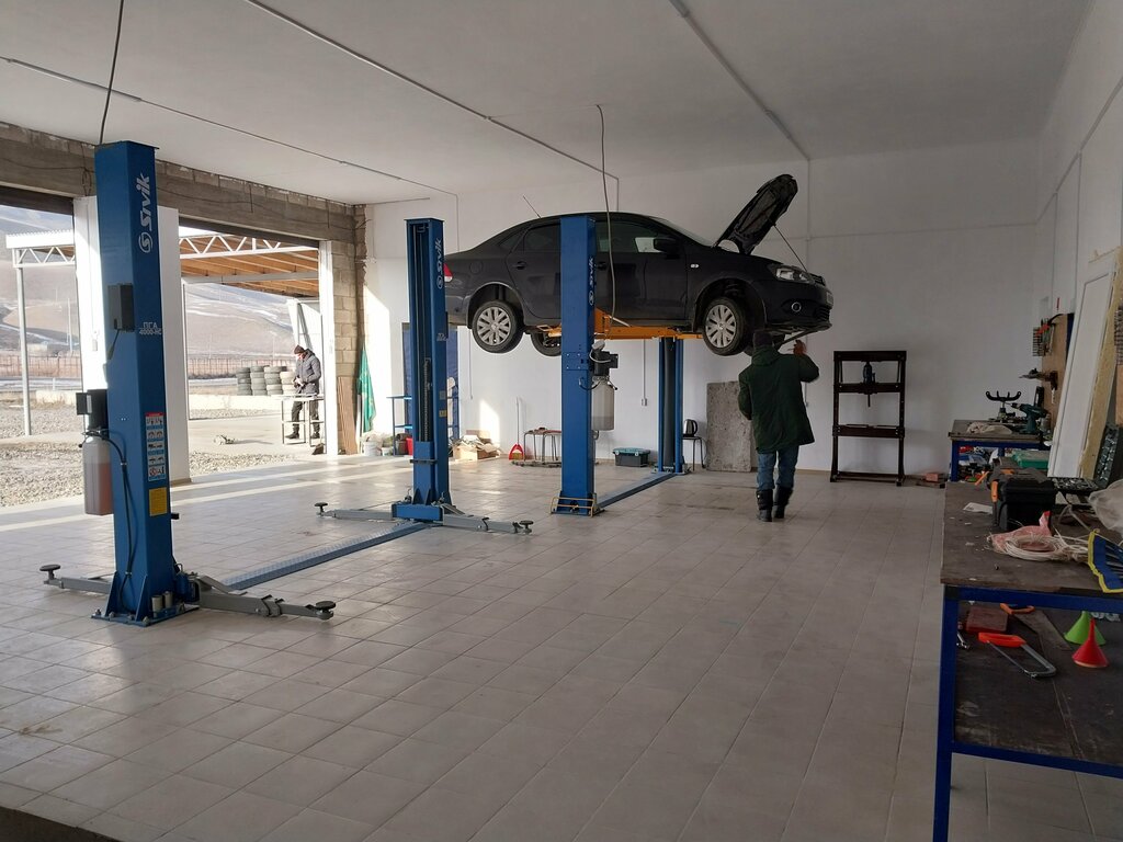 Otomobil servisi Станция Тех Обслуживания, Karaçay‑Çerkez Cumhuriyeti, foto