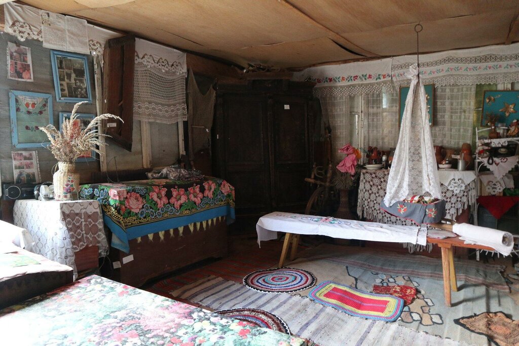 Müzeler ve sanat galerileri Музей сялянскага быту, Minskaya oblastı, foto