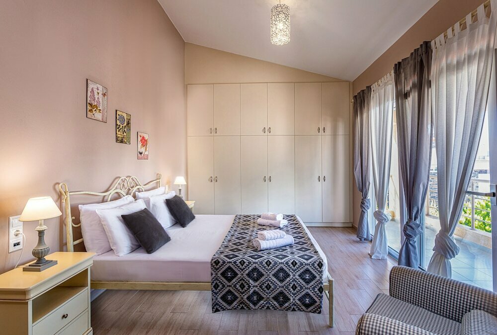 Otel Beach Villa Penelope with private pool, Dünya, foto