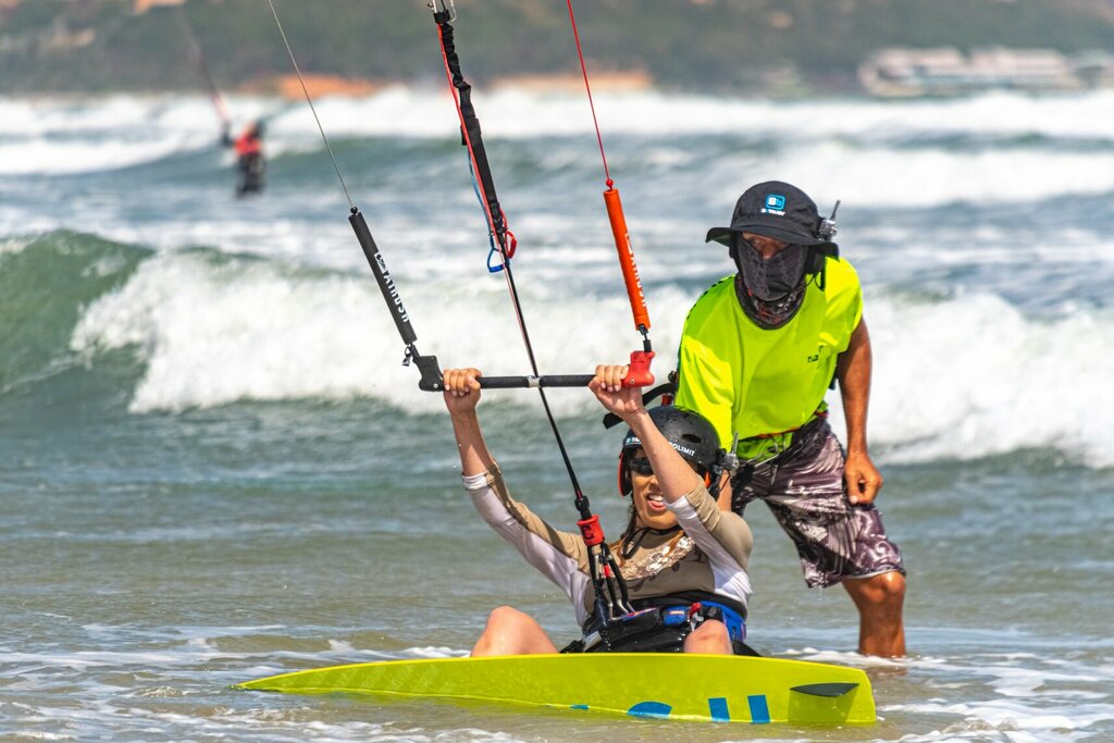 Kitesurfing Kitenam Vietnam Kite Surf Club, Phan Thiet, foto