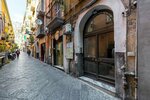 Cool Flat at VIA dei Mille by Napoliapartments (Campania, Naples, Vico Vasto a Chiaia), kısa süreli konaklama  Napoli'den