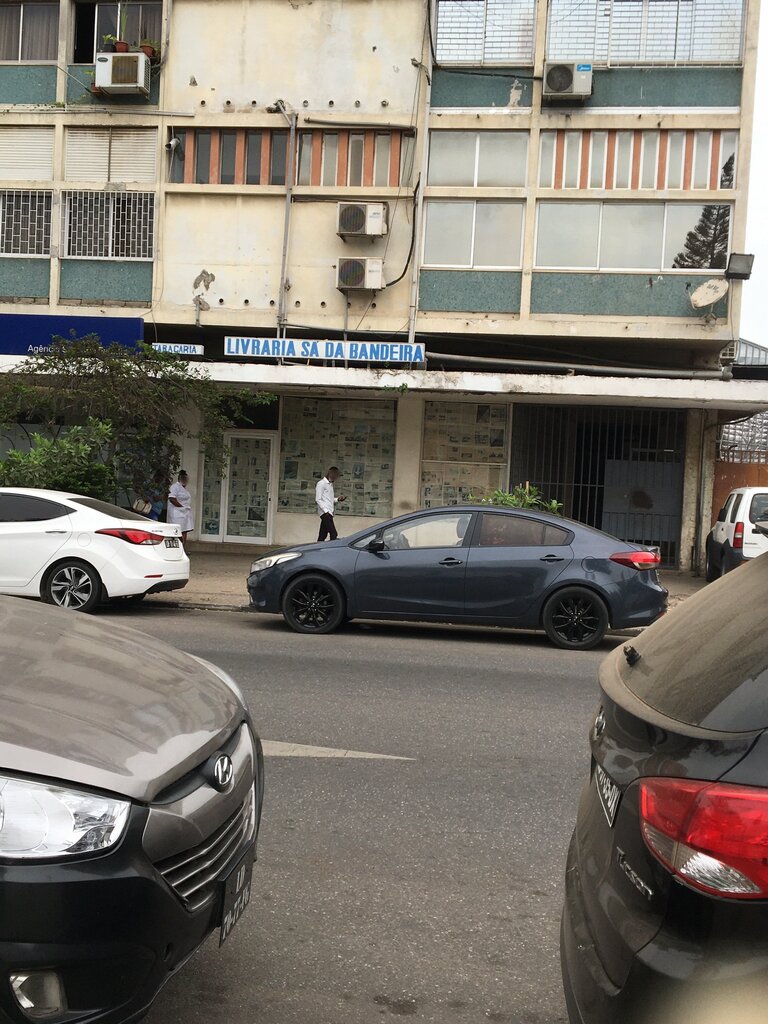 Kitap mağazaları Livraria Sá Da Bandeira, Loanda, foto