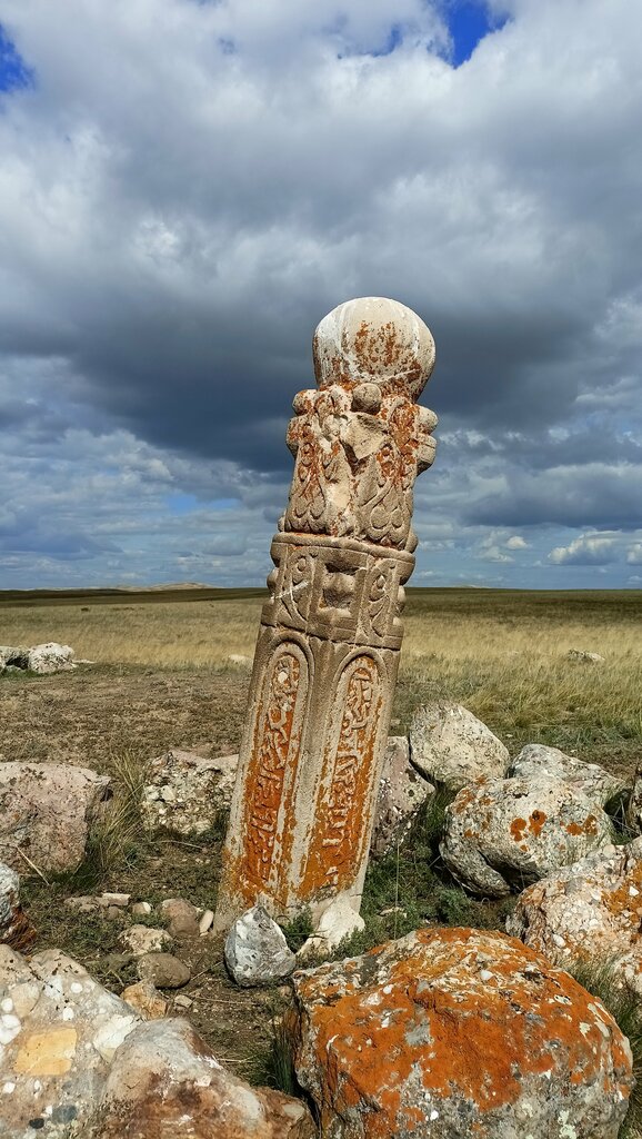 Turistik yerler Кайсацкие кулпытасы, Orenburgskaya oblastı, foto