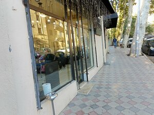 Selfie (Zestaphonis Street No:15), solaryumlar  Tiflis'ten