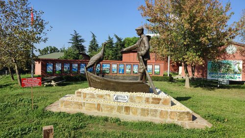 Müzeler ve sanat galerileri Eskikaraağaç Köyü Yaban Hayatı ve Kuş Müzesi, Karacabey, foto