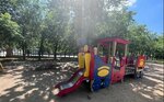 Playground (Chelyabinsk Region, Magnitogorsk, Bolshoy skver Metallurgov), oyun alanı  Magnitogorsk'tan