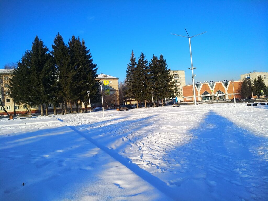 Anıt, heykel Северчанам, покорившим атом, Seversk, foto