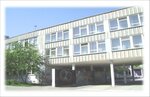Средняя общеобразовательная школа № 121 (Dzerzhinskogo Street No:25), ortaokul  Snejinsk'ten