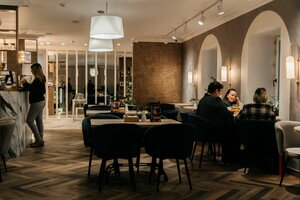 Kasimovskiy dvorik (Sovetskaya ulitsa No:17Б), restoran  Kasimov'dan