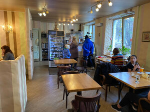 Grushenka (Konyushennaya ulitsa No:1), kafe  Pavlovsk'tan