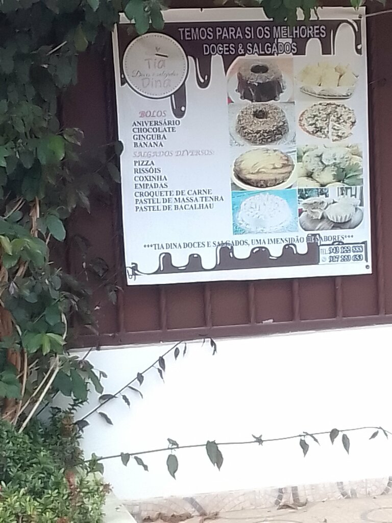 Kantin, yemekhane Cantinho da Tia Dina, Loanda, foto