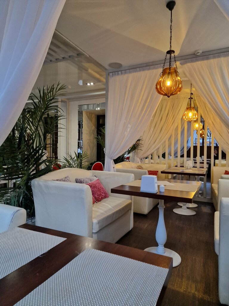Kafe Yamskoy dvorik, Kirovo‑Chepetsk, foto