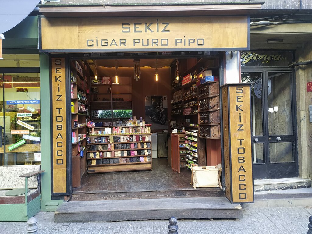 Tütün, sigara mağazaları Sekiz Tobacco, İstanbul, foto