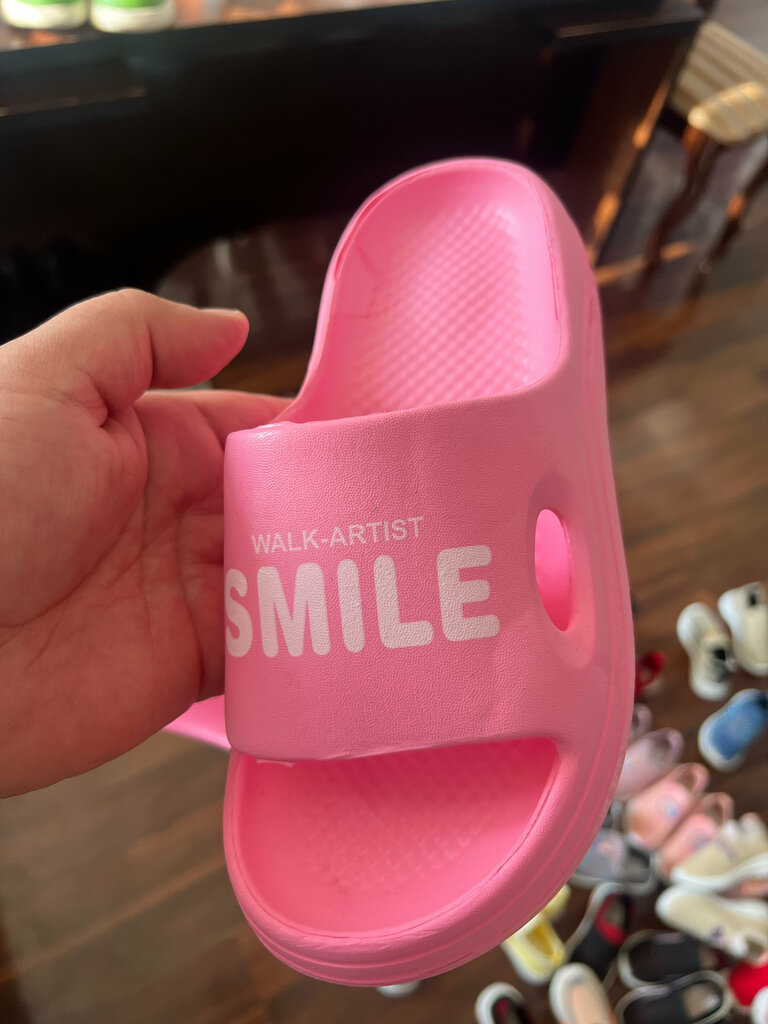Ayakkabı firmaları Cast Shoes, Andican eyaleti, foto