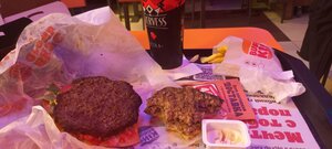 Burger King (Leningradskiy prospekt No:13А, Noviy Urengoy), fast food  Novy Urengoy'dan