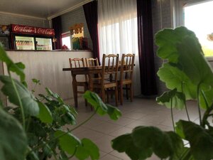Home cooking (ulitsa Dorozhny Dom No:2, selo Antipovka), kafe  Volgogradskaya oblastından