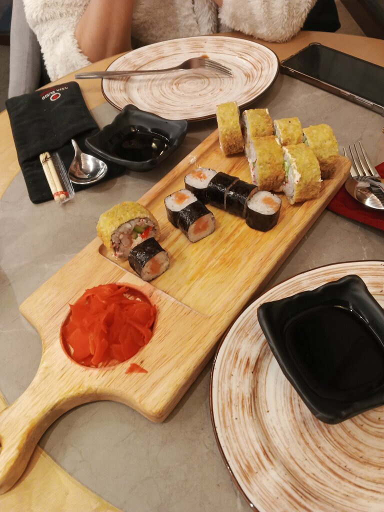 Suşi restoranı Asia Sushi, Bişkek, foto