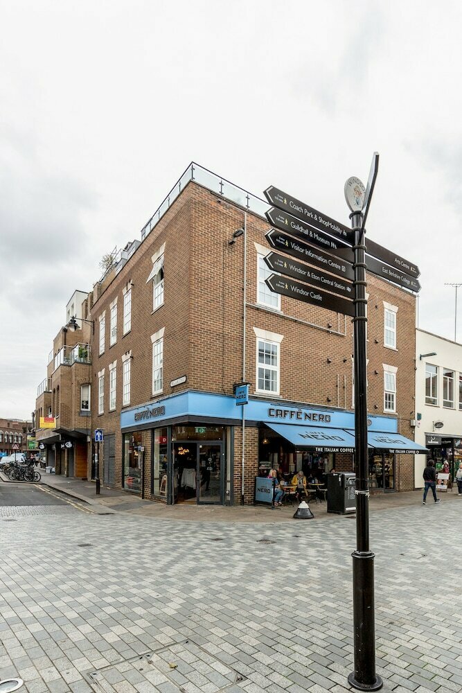 Otel Beautiful Central Windsor Apartment, Windsor, foto