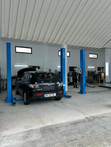 4 Drive Service (Niko Jakeli Street No:22D), otomobil servisi  Batum'dan