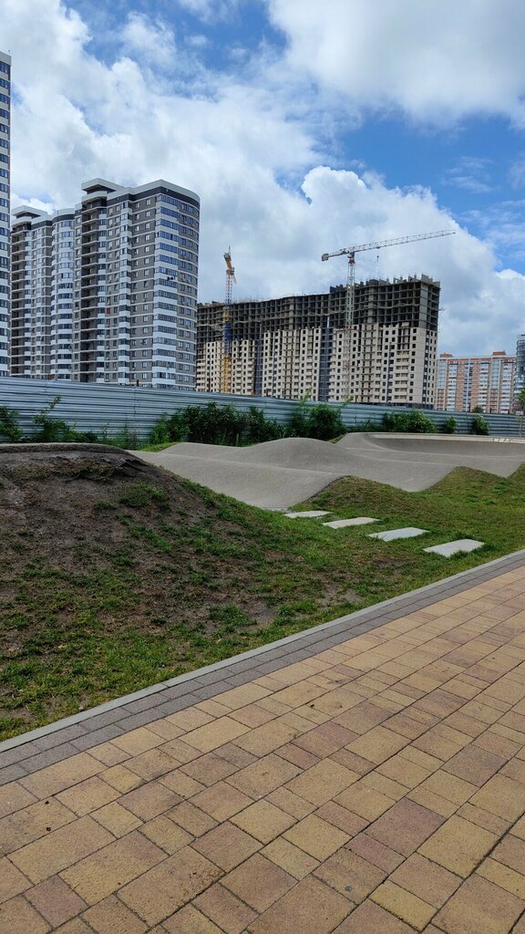 Kaykay parkı Памп-трек, Krasnodar, foto