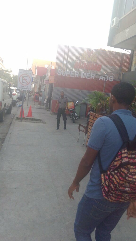Süpermarket Supermercado Mio, Loanda, foto