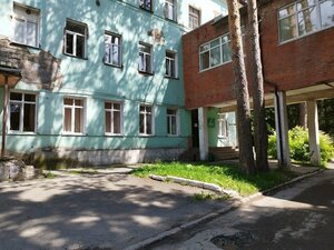 Медико-консультативный центр (ulitsa Aleksandra Nevskogo No:13), tıp merkezleri ve klinikler  Novosibirsk'ten
