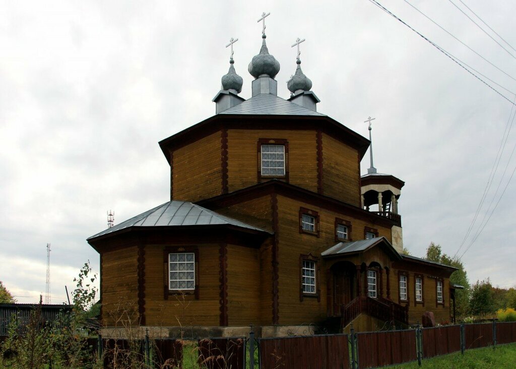 Ortodoks kiliseleri Tserkov Nikolaya Chudotvortsa V Nikolo-Polome, Kostromskaya oblastı, foto