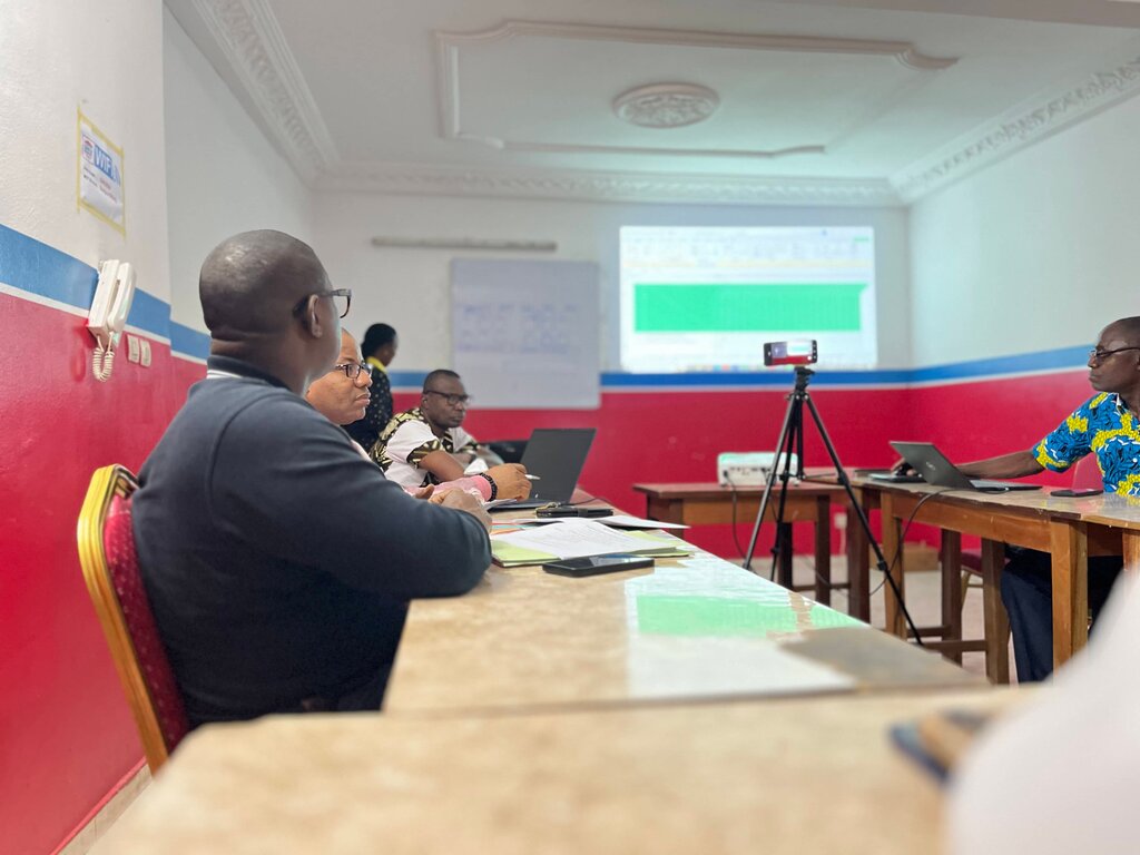 Yurtlar Global Numerik University, Abican, foto
